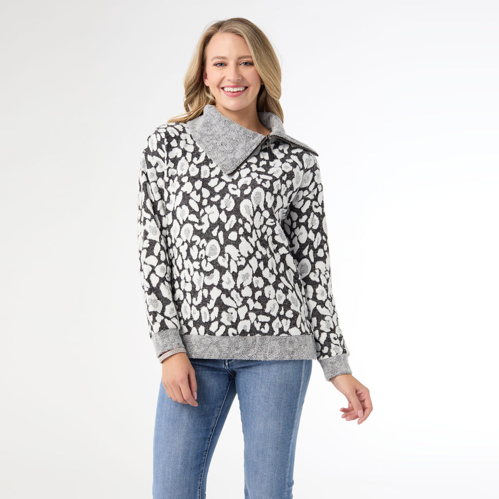 Johanna Printed Top with Side Collar Zipper – tgbBRANDS